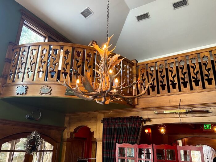 Unencumbered Indulgences at The Blue Boar Inn – Jeri Sue's Journeys